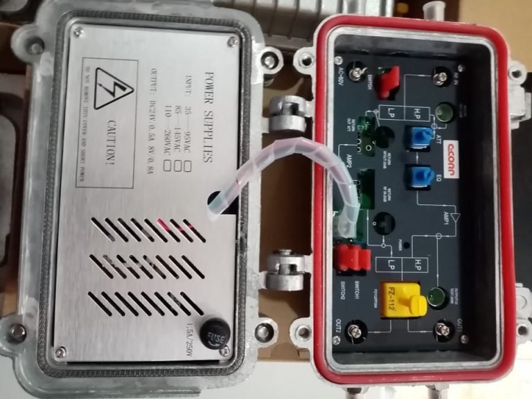 C-CORP CATV LINE EXTENDER AMPLIFIER 860 MHz 2 ports - Clusterasia